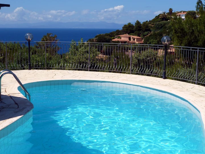 Panoramica Villa Con Piscina Privata - Sardinia