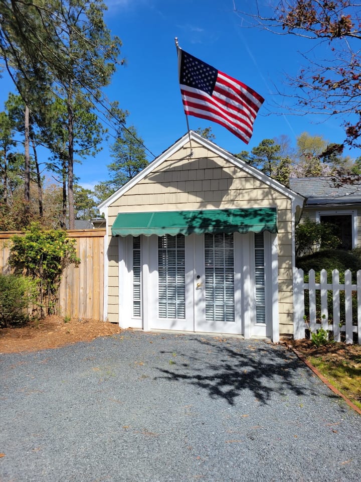 Cozy Cottage In Southern Pines - Southern Pines, NC