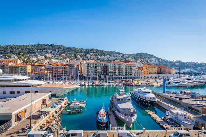Charmant 2 Pièces Au Cœur Du Port De Nice - Saint-Jean-Cap-Ferrat