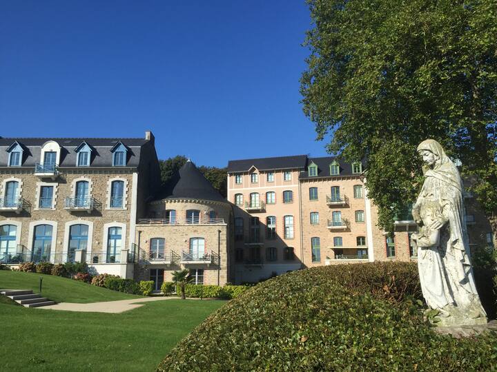 Rare. Duplex Classé Face à Saint-malo Accès Plage - Dinard