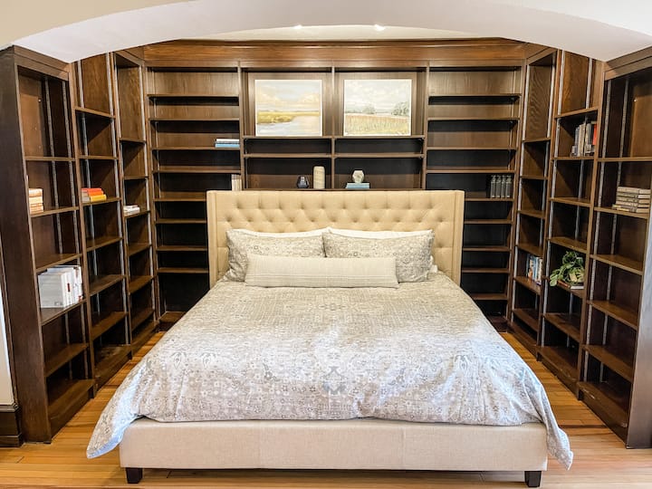 Chic City Studio Apartment - Lancaster, PA