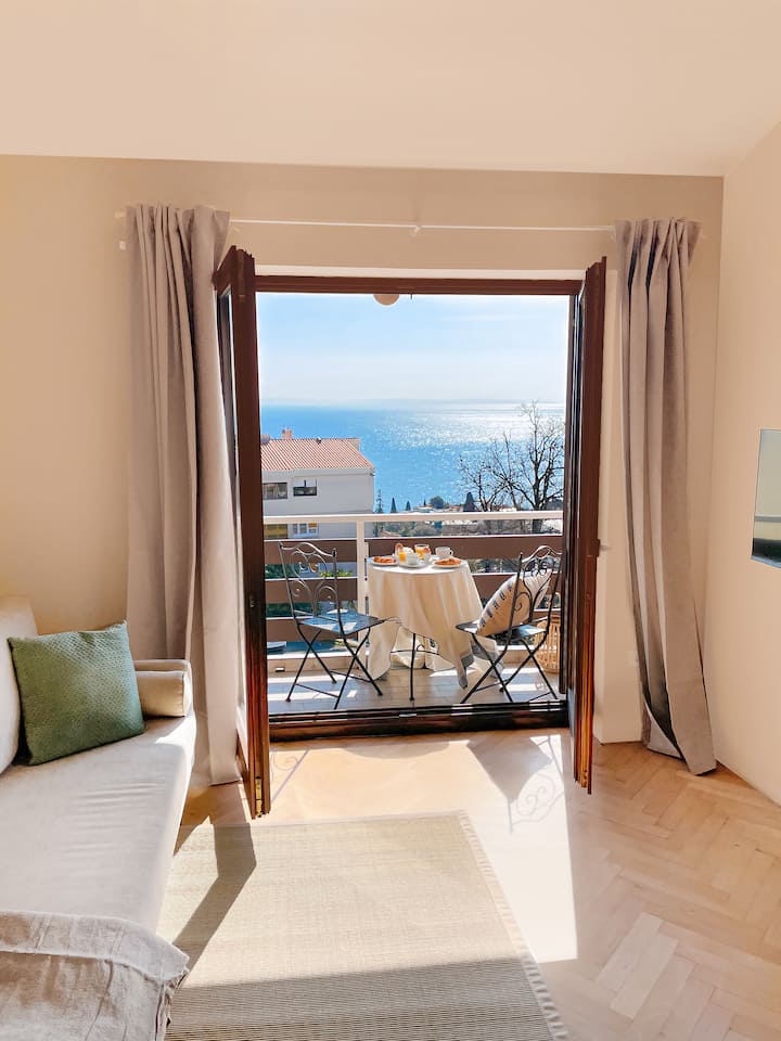 Meerblick, Balkon, Strandnah Und Zentral * * * * - Opatija