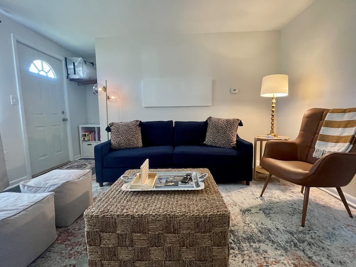 Millcreek Apt Close To The Lake - Erie, PA