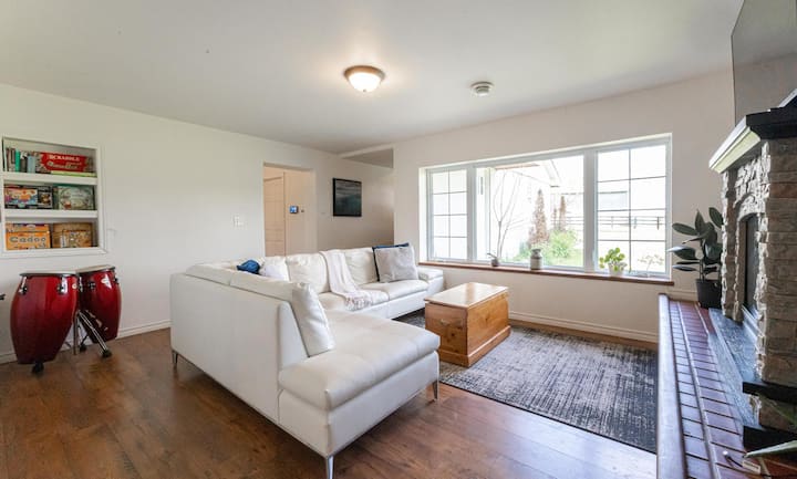 Family/friends Niagara River View 3bed 2 Bath - Niagara Falls