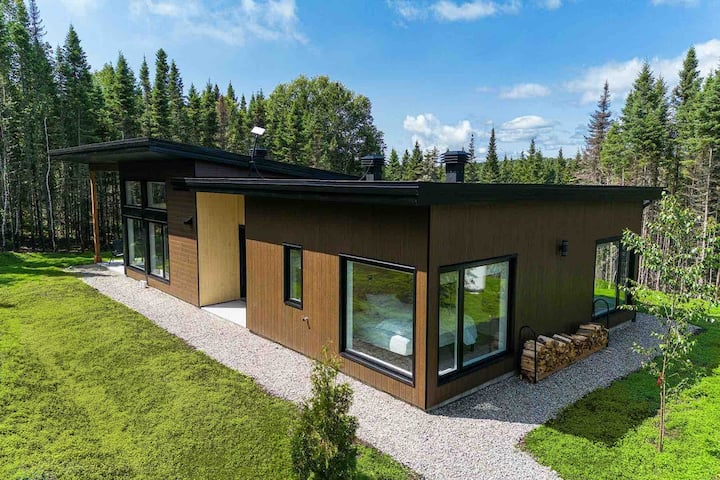 La Charlebois 24 : Retraite Tranquille En Nature - Baie-Saint-Paul, QC