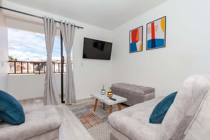 Cozy Apartment Near Water Park Juan Pablo Ii - Medellín, Colombia