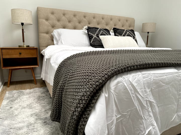 Rj Warner Boutique Home.  Modern Luxury - Crystal Lake, IL