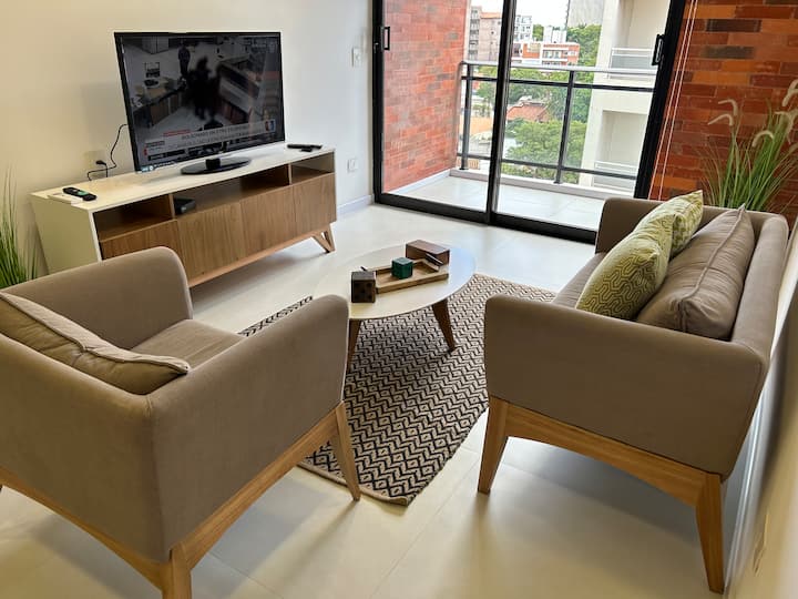 Depto. Espacioso Y Muy Cómodo A Pasos Del Sol. - Asunción