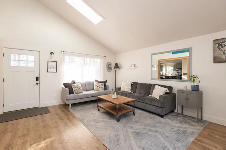 3br/clean/quiet/fenced Yard/convenient Location - 本德