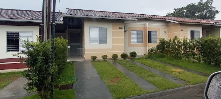 Casa Completa Com 3 Quartos, 30 Minutos Das Praias - Palhoça