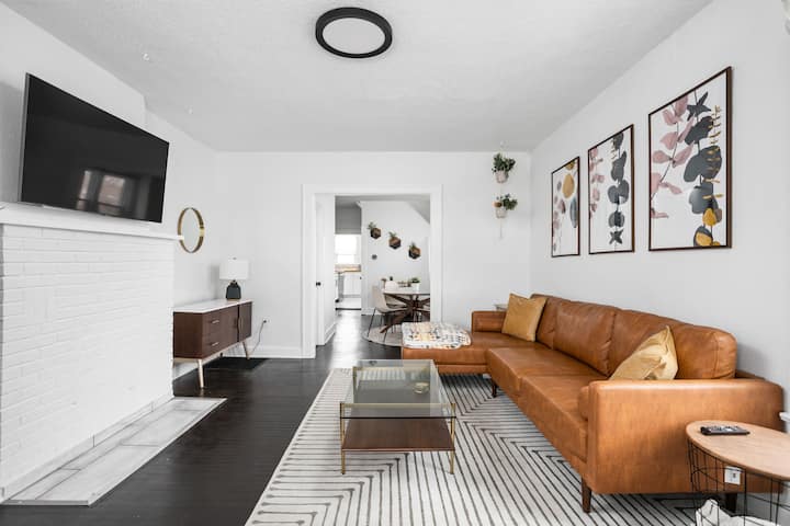 Spacious 3br Retreat | Arcade | Near Dt | Pets - Indianapolis, IN