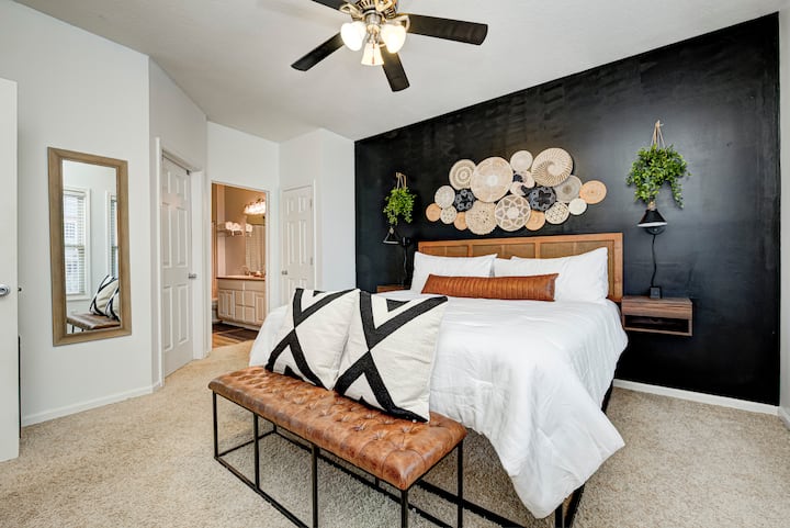 Garage, W/d, Balcony, No Chores, $0 Cleaning Fee! - Indiana (State)