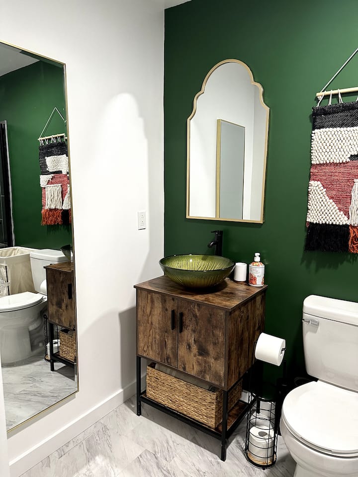 Studio Near Sofi, Forum, & Lax. - Inglewood, CA