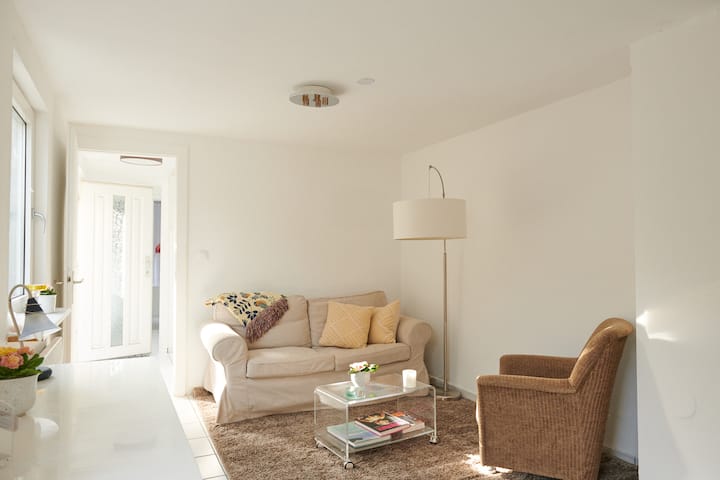 Cozy Garden Bungalow – 15 Mins From Fra - Aéroport de Francfort (FRA)