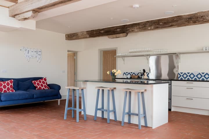 Peak Hall. - Norfolk