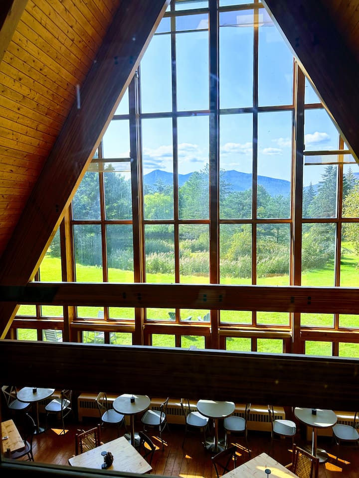 Historic Former Ski Lodge On 2000-acres For Groups - Adirondack Mountains