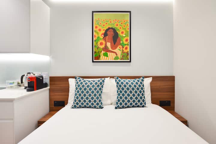 Cosy West Hampstead Studio - London