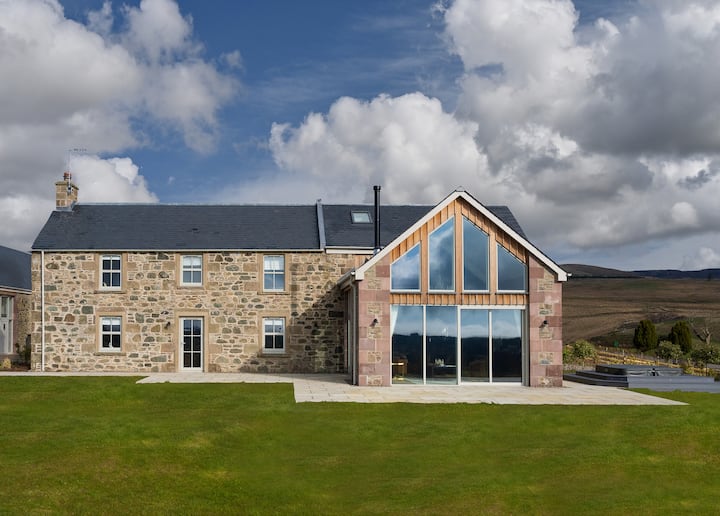 Logiealmond Estate - Kipney Farmhouse - Crieff