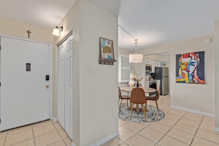 Old Town Maya Condo W/pool & Spa - Scottsdale, AZ