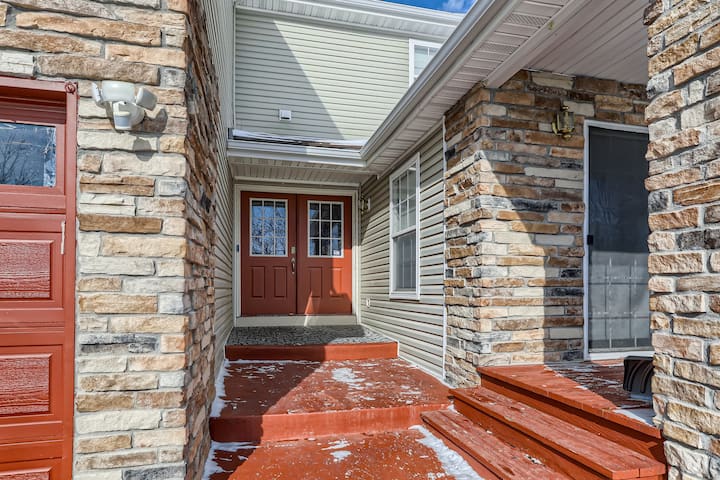 Infinity Hosting By Peruth - Denver, CO