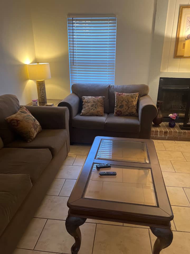 Unique Modern Townhome - Virginia Beach, VA