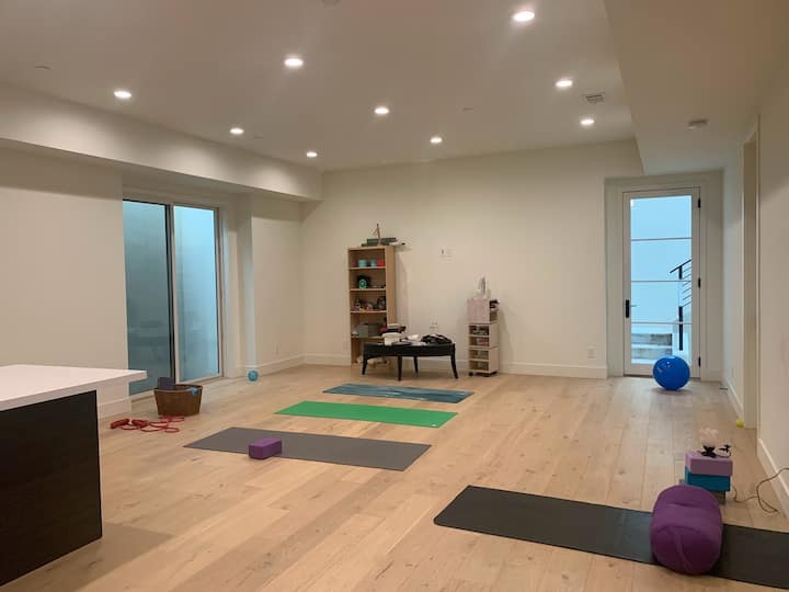 Master Suite In New-build House - Palo Alto, CA