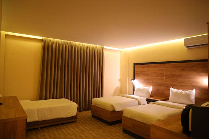 The Palm Hotel - Aqaba