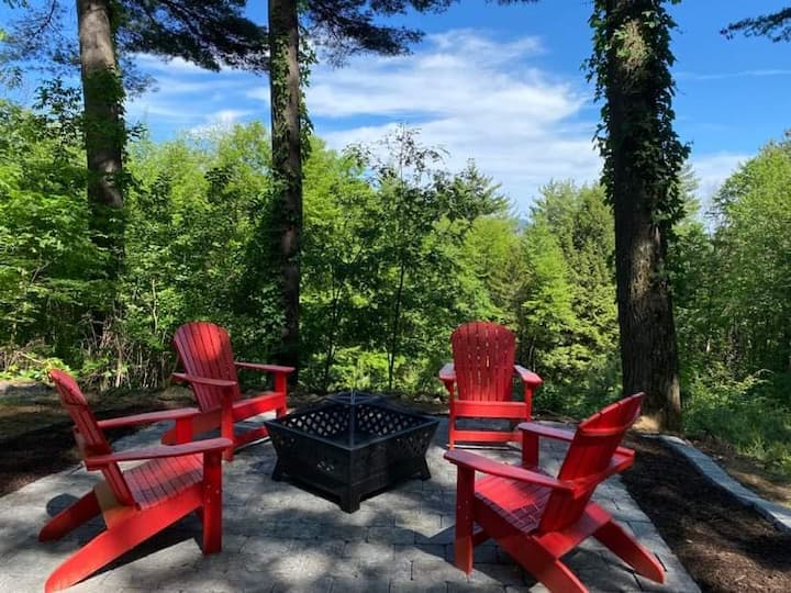 Rustic Log Cabin With A Stunning Makeover! - Bolton Landing, NY