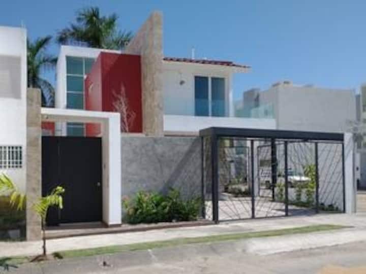 Casa Residencial Con Alberca - Puerto Vallarta