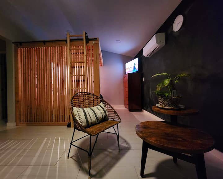 Modern Casita. Studio W/loft, 5 Mins From Dtphx. - Phoenix, AZ