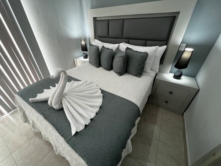 Riviera Towers De 2 Recámaras Cerca De La Playa - Playa del Carmen