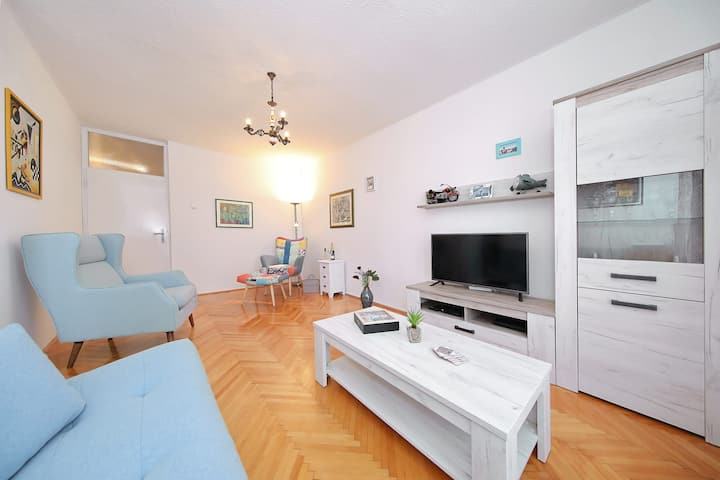 Apartment Lana In City Centre With Garage - Zadar