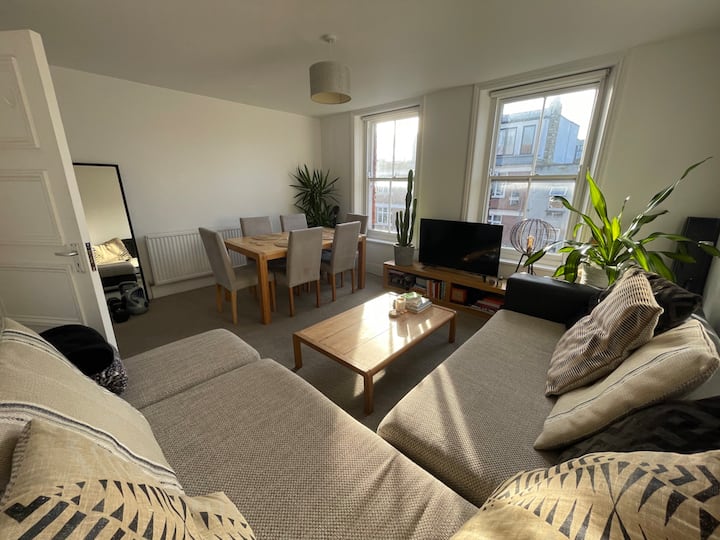 2-bed Flat Near Angel Station - London