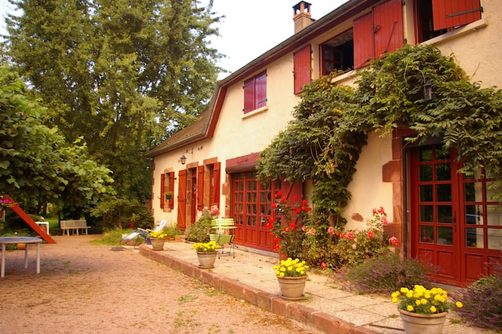 Gîte 10 Personnes Proche Le Pal - Dompierre-sur-Besbre