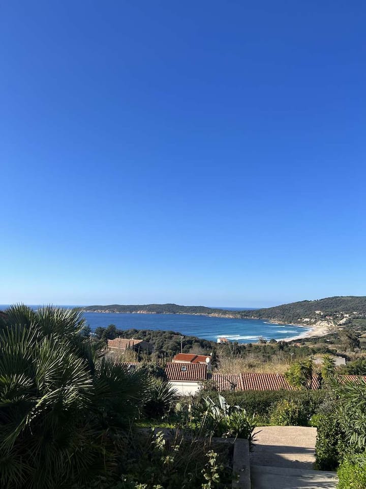 Appartement Avec Vue Mer, Proximité Plage - Cargèse