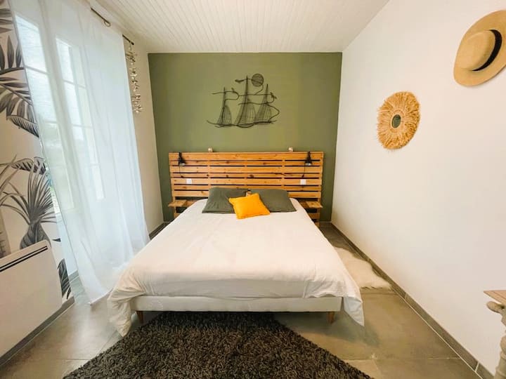 Jolie Maison De Village Rénovée - La Cotinière