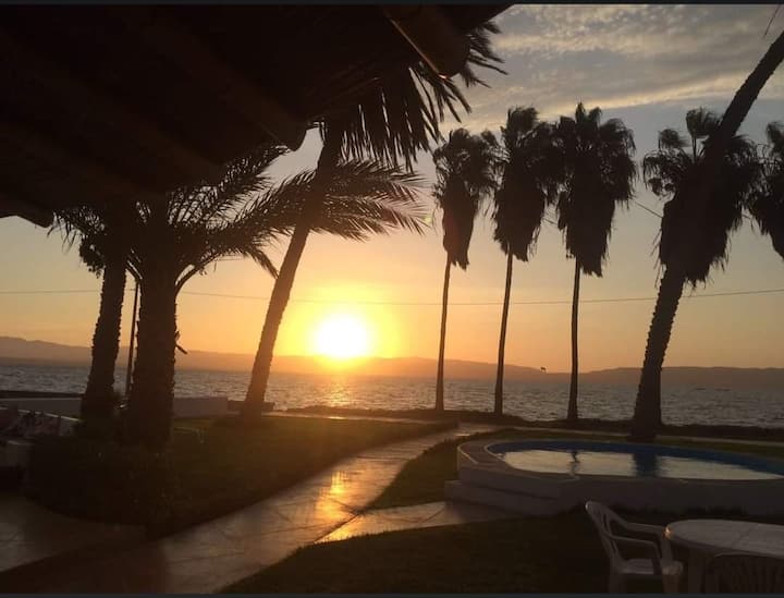 Paracas, Frente Al Mar. - Paracas