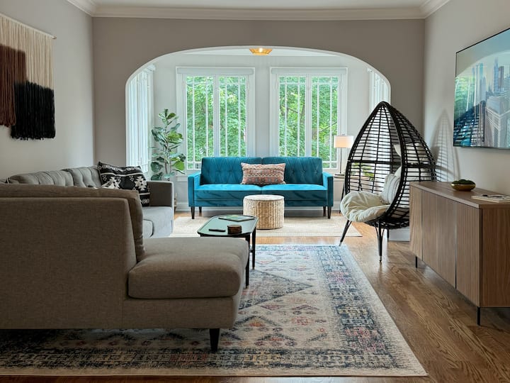 Treetop Vista
Space+style+parking By Downtown Chi - Brookfield, IL