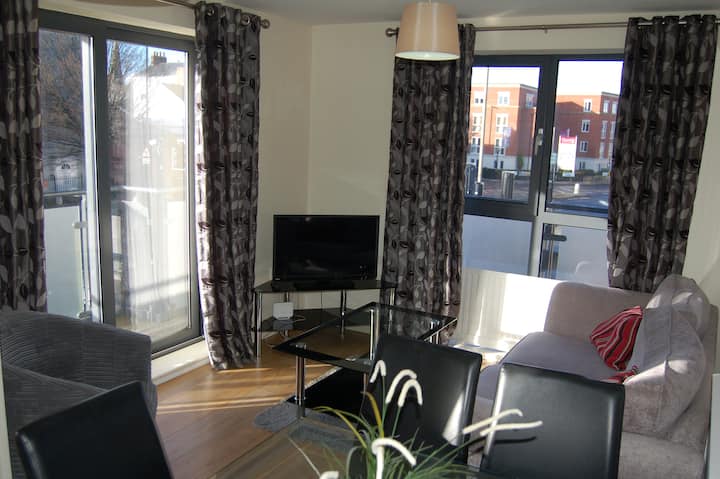Millennium Plaza By Swa - 2 Bed - Cheltenham