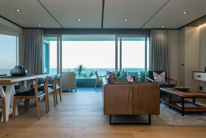 Bayview 203 - Sweeping Sea Views - Hermanus