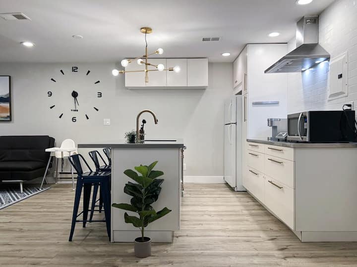 Nyc Bus Stop Easy Check In 6ppl Washer Dryer - Bayonne, NJ