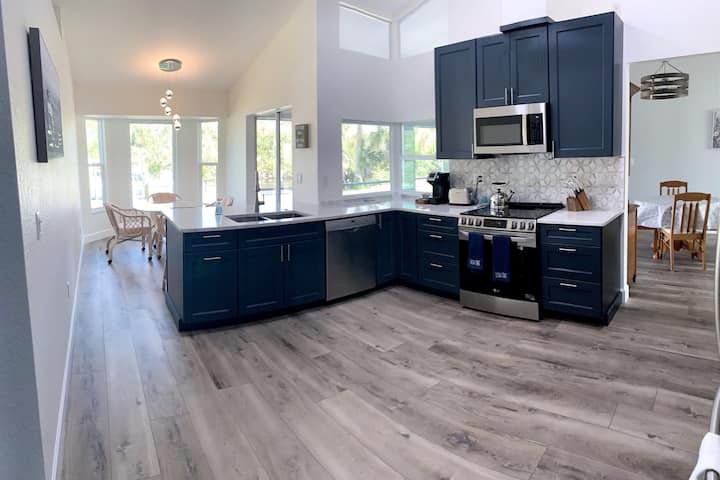 Blue Tide Escape - Port Charlotte, FL