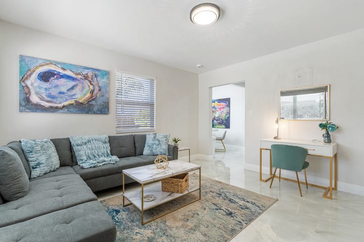 Private Brand New Apt - Las Olas & Beaches 5 Min! - Fort Lauderdale, FL