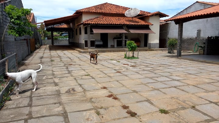 Casa Em Condomínio á Beira Mar - Cabo Frio
