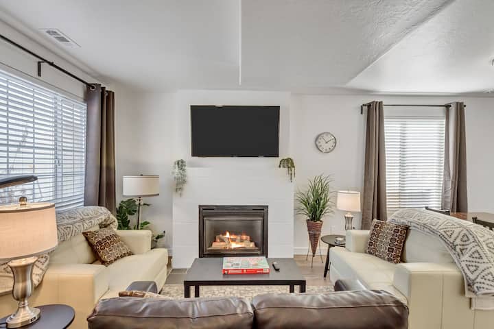 Cozy Townhome With Private Hot Tub In Millcreek! - Salt Lake City, UT