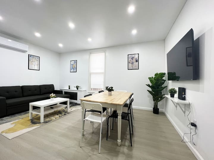 Spacious Home In Brooklyn - New York