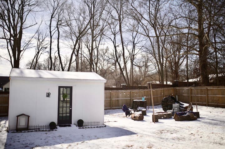 The Galloway Greenhouse - Lake Springfield, MO