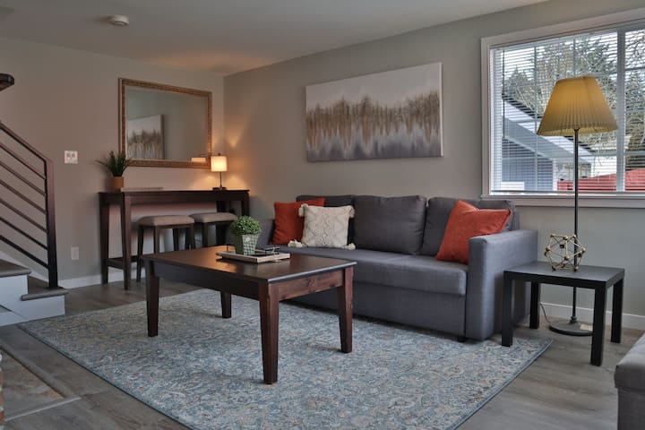 Bright 2br Home W/ Ev Charger: Unwind In Style! - 커클랜드