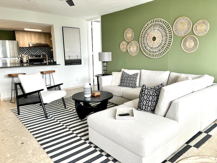 Stylish-  2 Bedroom Beach Apt- Isla Verde - Puerto Rico