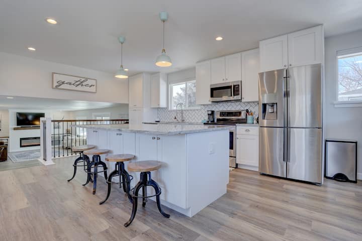 Libra House - Game Room, 20 Min To Denver - Highlands Ranch